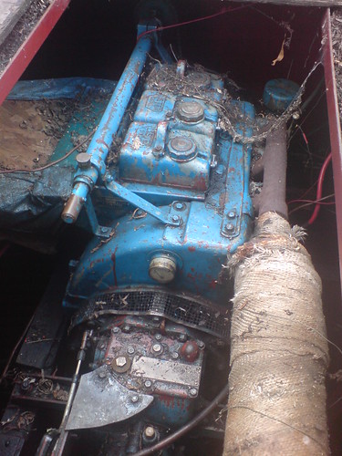 Starting a Lister SR3 manually - Boat Equipment - Canal World